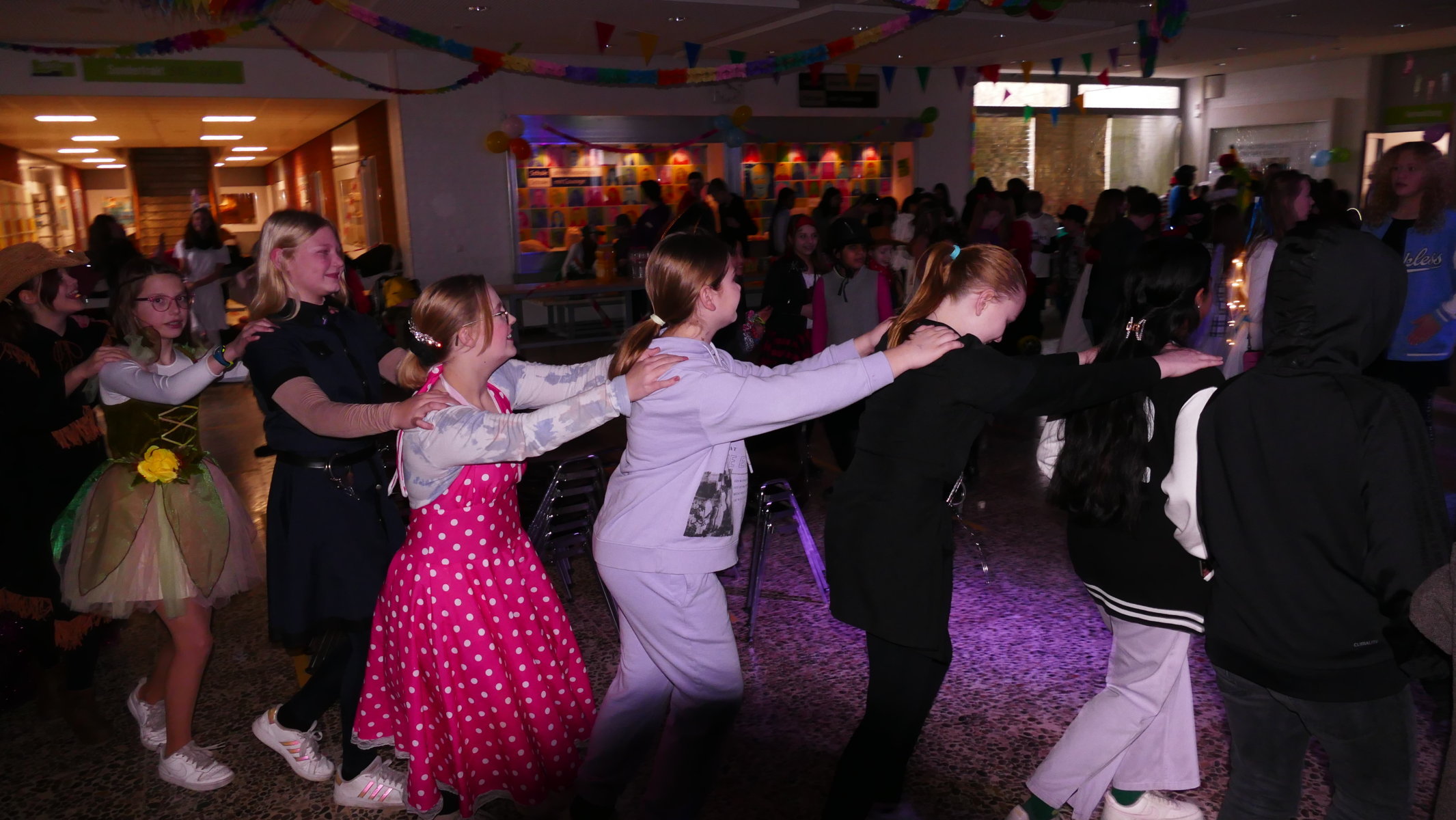 Helau, Helau!!! Endlich wieder auch an der JGRH. – JGRH